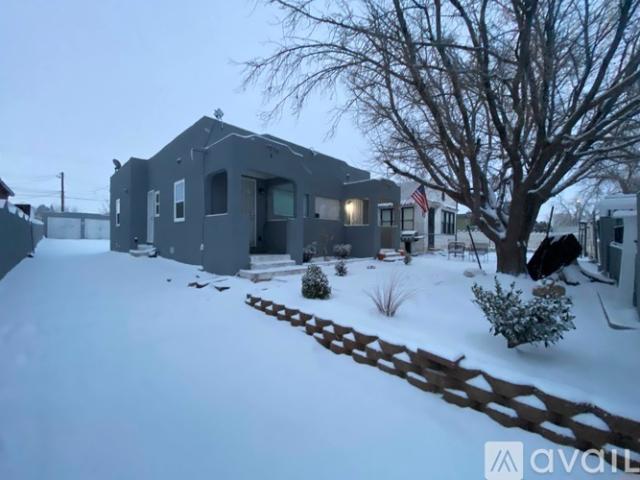 1 BR, 1 BA Apartment 1916 Edith Boulevard Southeast, Unit B, Albuquerque, NM 87102