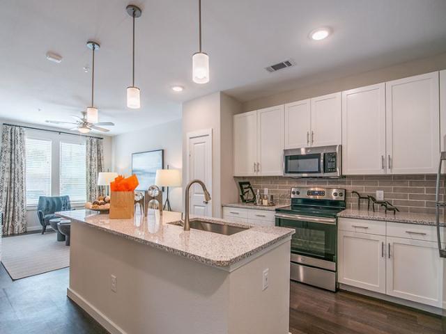 1 BR, 1 BA Apartment 1918 N Beckley Ave, Dallas, TX 75203