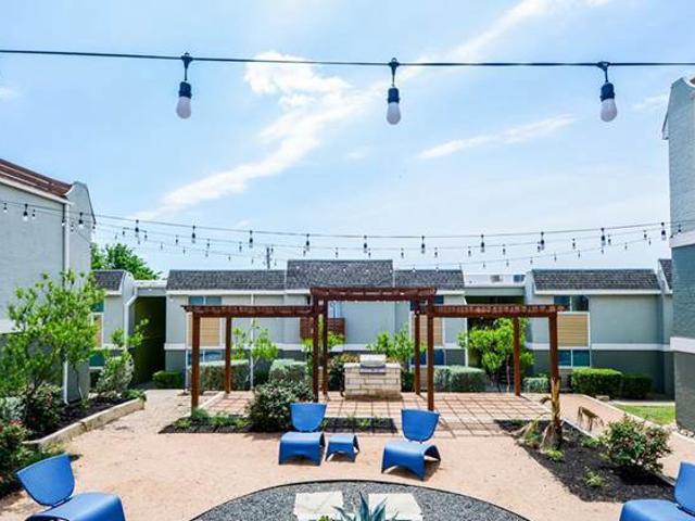 1 BR, 1 BA Apartment 1929 Willow Creek Dr, Austin, TX 78741