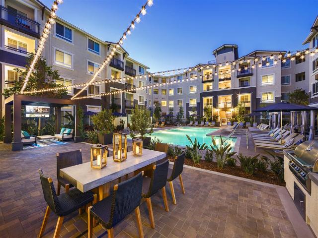 1 BR, 1 BA Apartment 19401 Parthenia Street Unit 0 2053, Northridge, CA 91324