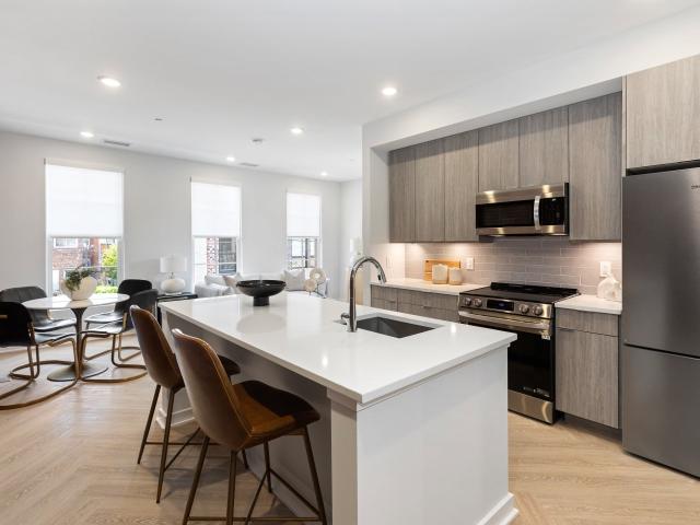 1 BR, 1 BA Apartment 1966 9Â½ Street, NW Unit 307, Washington, DC 20001