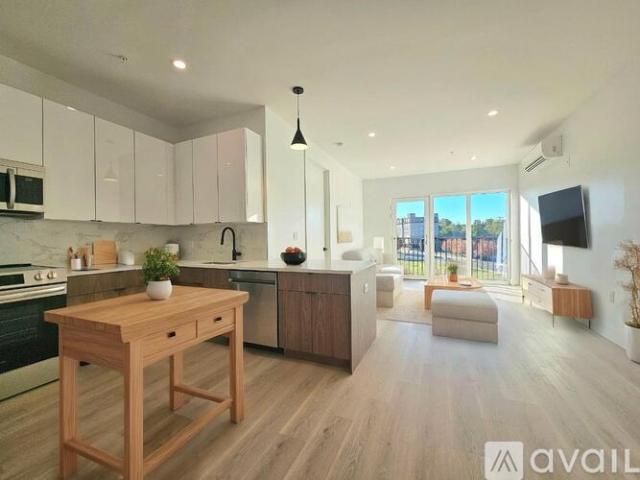 1 BR, 1 BA Apartment 19 Livingston St, Unit 1, Newark, NJ 07103