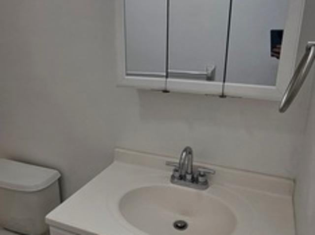 1 BR, 1 BA Apartment 19 Somers Street, Unit B8, Danbury, CT 06810