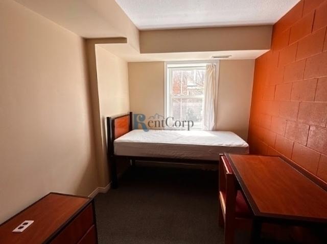1 BR, 1 BA Apartment 103 261 Lester St, Waterloo, ON N2L 3W6