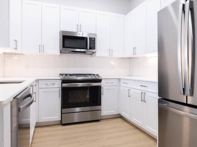 1 BR, 1 BA Apartment 10001 Venice Boulevard Unit 206, Los Angeles, CA 90034