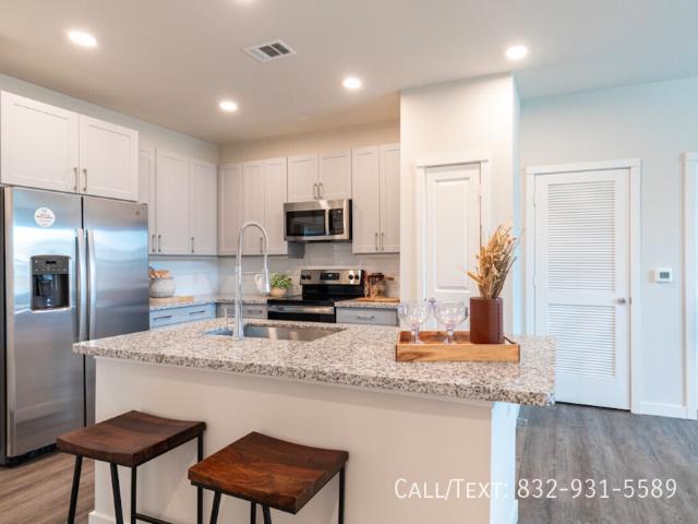 1 BR, 1 BA Apartment 1000 Antoine Dr, Houston, TX 77055