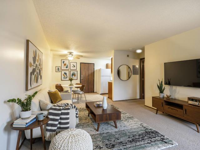 1 BR, 1 BA Apartment 1000 Adventureland Dr Unit SPR 119, Altoona, IA 50009