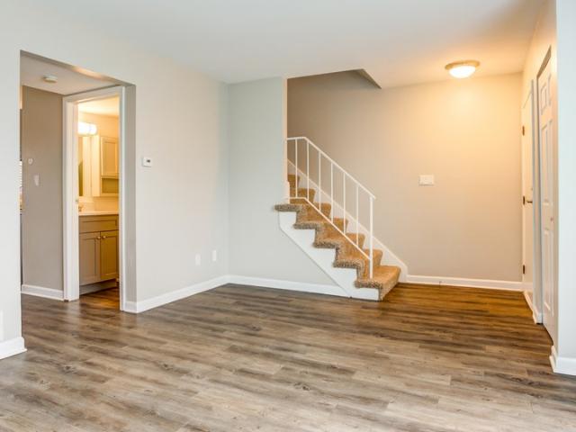 1 BR, 1 BA Apartment 1000 Geneva Road Unit 34A, Saint Charles, IL 60174