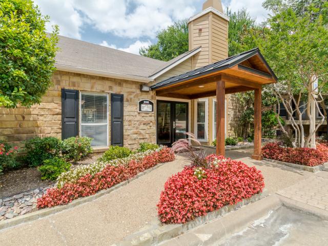 1 BR, 1 BA Apartment 1000 East Ash Lane Unit 0207, Euless, TX 76039