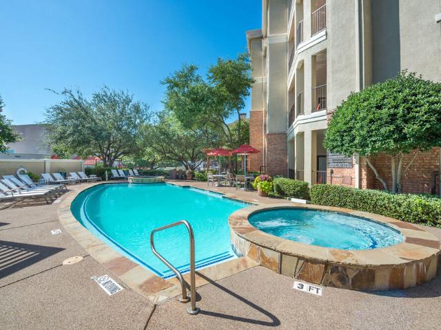 1 BR, 1 BA Apartment 1000 Henderson St. Unit 312, Fort Worth, TX 76102