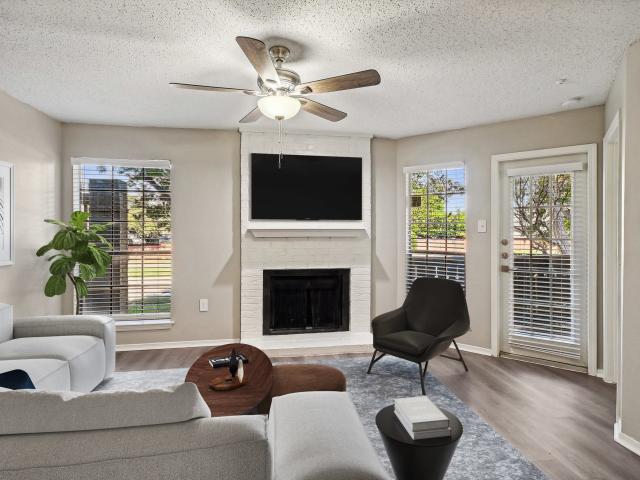 1 BR, 1 BA Apartment 1000 San Jacinto Dr Unit 10 1013, Irving, TX 75063
