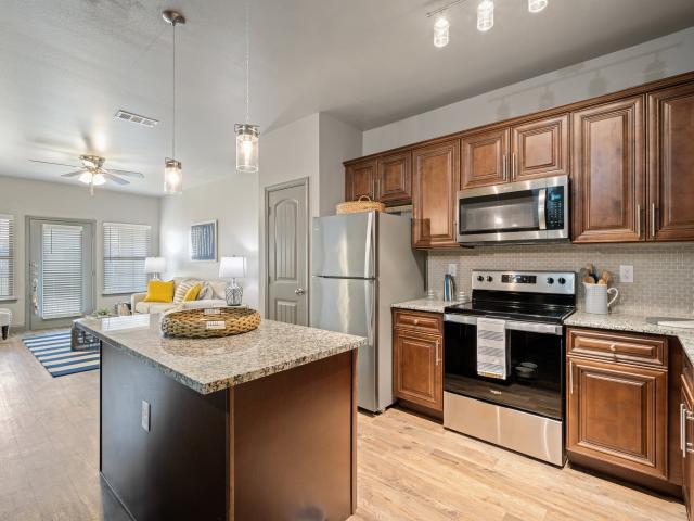 1 BR, 1 BA Apartment 1000 Quiet Cove Road Unit 6307, Granbury, TX 76048