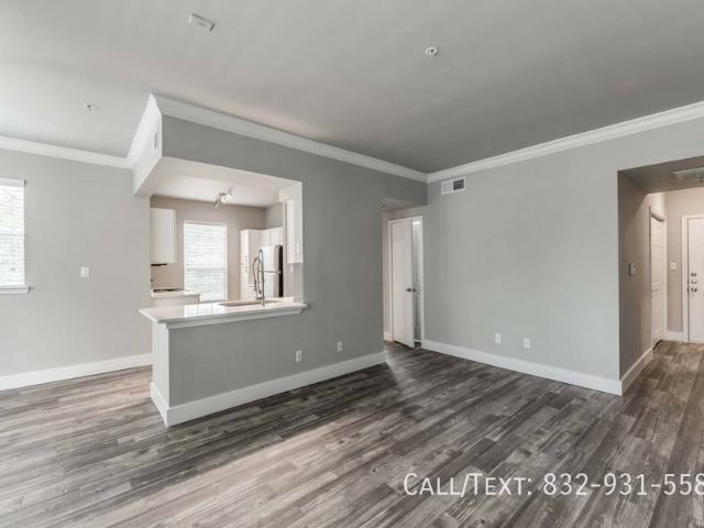1 BR, 1 BA Apartment 1000 Randolph Park Dr, Friendswood, TX 77546