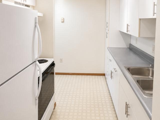 1 BR, 1 BA Apartment 1001 Gilbert Rd, Madison, WI 53711