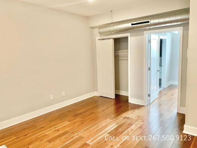 1 BR, 1 BA Apartment 1001 S 4th St, Philadelphia, PA 19147