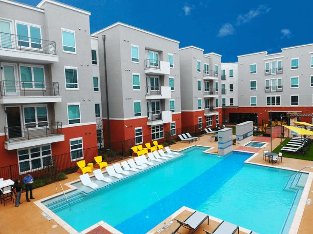 1 BR, 1 BA Apartment 1001 South Center Street Unit Private Priced By Bed, Arlington, TX 76010