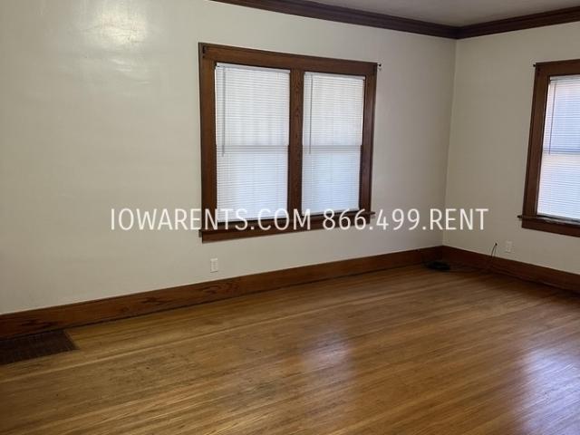1 BR, 1 BA Apartment 1007 E Corning St, Red Oak, IA 51566