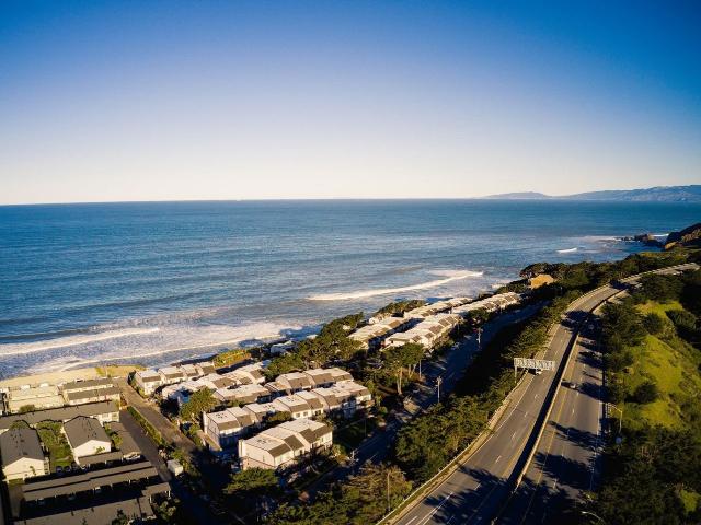 1 BR, 1 BA Apartment 100 Esplanade Avenue Unit 060, Pacifica, CA 94044