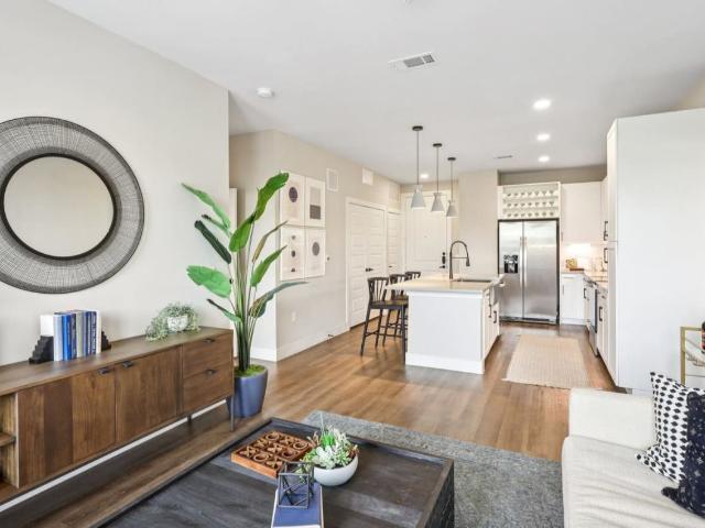 1 BR, 1 BA Apartment 100 Harding St Unit 3018, Fort Worth, TX 76102