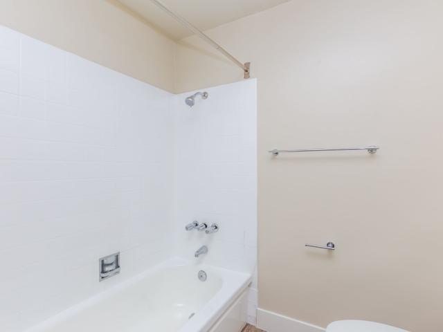 1 BR, 1 BA Apartment 100 Monte Cresta Avenue Unit 105, Oakland, CA 94611