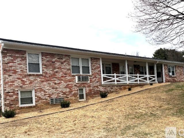 1 BR, 1 BA Apartment 100 Price Drive, Unit E, Bridgewater, VA 22812