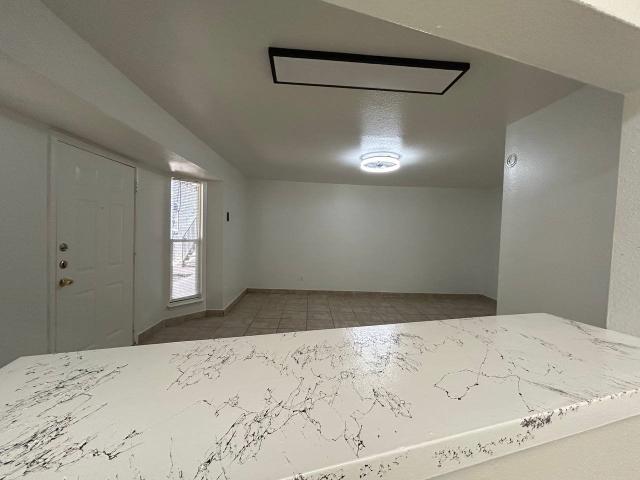 1 BR, 1 BA Apartment 1010 South Wayside Drive, Houston, TX 77023