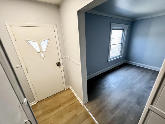 1 BR, 1 BA Apartment 1011 Albert Rd, Windsor, ON N8Y 3P4