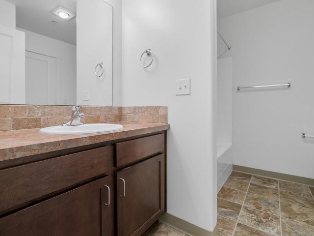 1 BR, 1 BA Apartment 1017 SE 12th Ave Unit 314B, Battle Ground, WA 98604