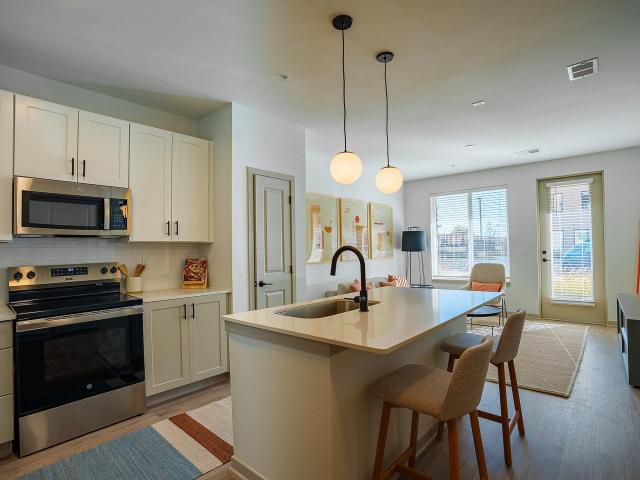1 BR, 1 BA Apartment 101 West Main Street Unit 419, Edmond, OK 73003