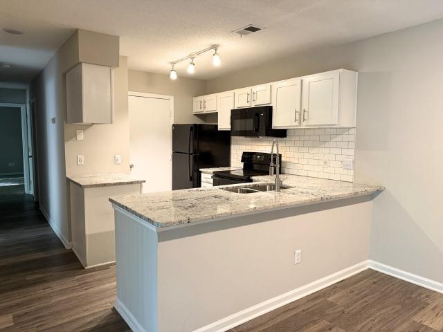 1 BR, 1 BA Apartment 101 Meadowood Street Unit 115G, Greensboro, NC 27409