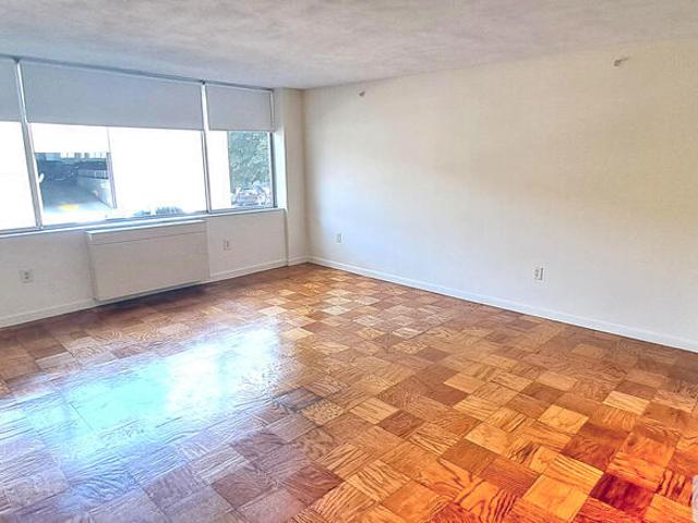 1 BR, 1 BA Apartment 101 Monmouth St, Unit 214, Brookline, MA 02446
