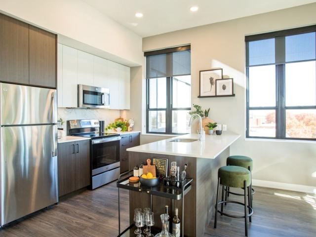 1 BR, 1 BA Apartment 1020 E Armour Boulevard Unit 210, Kansas City, MO 64109