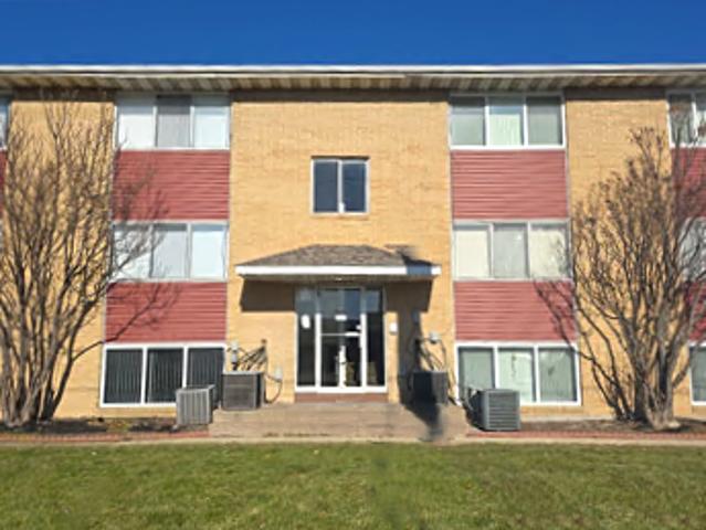 1 BR, 1 BA Apartment 1020 Twixt Town Rd NE, Cedar Rapids, IA 52402