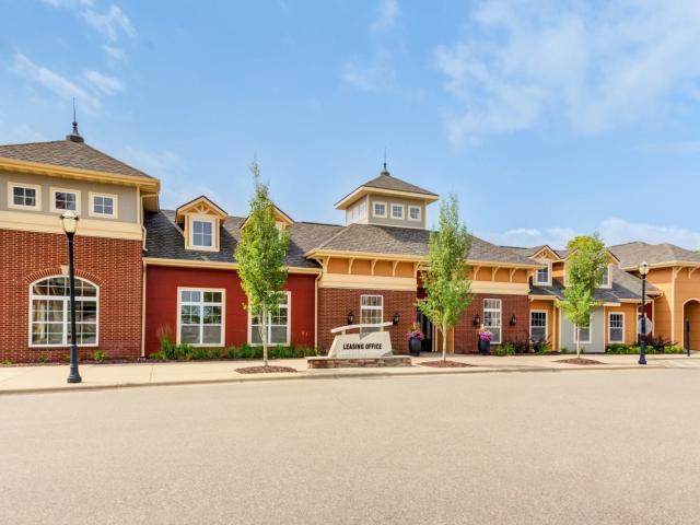 1 BR, 1 BA Apartment 10225 City Walk Drive Unit 339E, Saint Paul, MN 55129