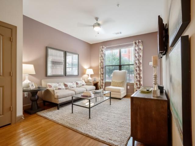 1 BR, 1 BA Apartment 1022 Texan Trl Unit 4211, Grapevine, TX 76051