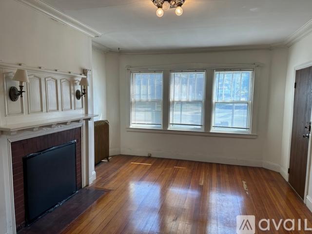 1 BR, 1 BA Apartment 102 Mt Auburn St, Unit 102, Watertown, MA 02472