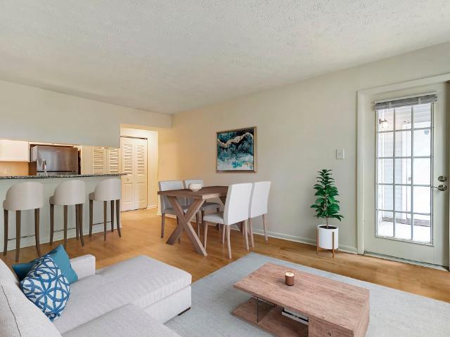 1 BR, 1 BA Apartment 10300 Hickory Ridge Road Unit 320 837, Columbia, MD 21044