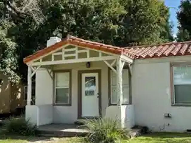 1 BR, 1 BA Apartment 1030 Cole Ave, New Braunfels, TX 78130