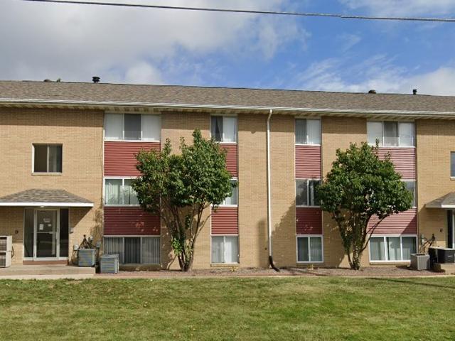 1 BR, 1 BA Apartment 1030 Twixt Town Rd NE, Cedar Rapids, IA 52402