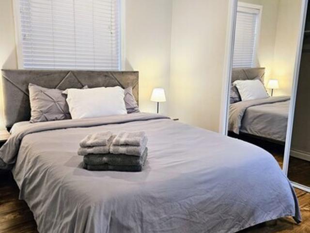 1 BR, 1 BA Apartment 10311 Stone Ave N, Unit 10, Seattle, WA 98133