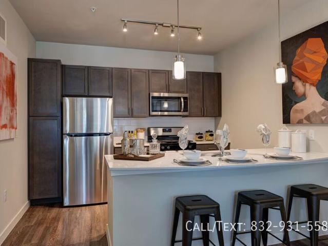 1 BR, 1 BA Apartment 1035 Seamist Dr, Houston, TX 77008