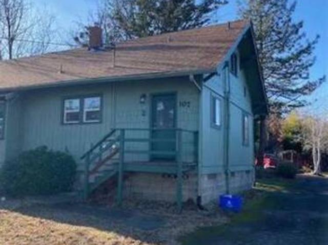 1 BR, 1 BA Apartment 107 California St, Unit 2, Ashland, OR 97520