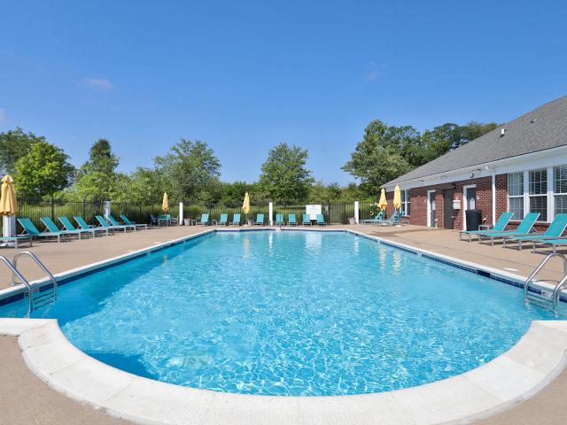 1 BR, 1 BA Apartment 10400 Shadow Ridge Ln Unit 409201, Louisville, KY 40241