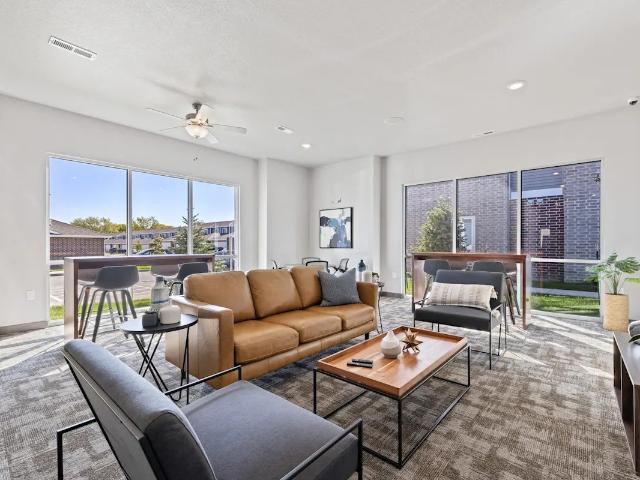 1 BR, 1 BA Apartment 1040 Blue Ridge Pl NW Unit 1110 315, Altoona, IA 50009