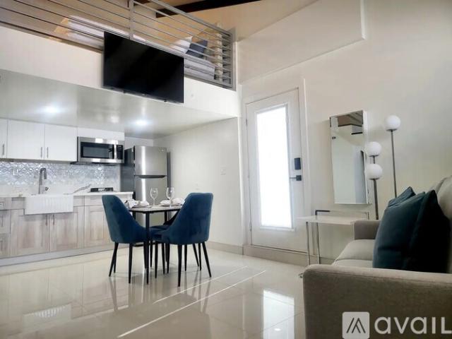 1 BR, 1 BA Apartment 10416 Garden Grove Ave, Unit Unit B, Los Angeles, CA 91326