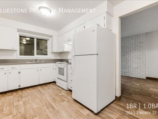 1 BR, 1 BA Apartment 1041 Liberty St SE, Salem, OR 97302