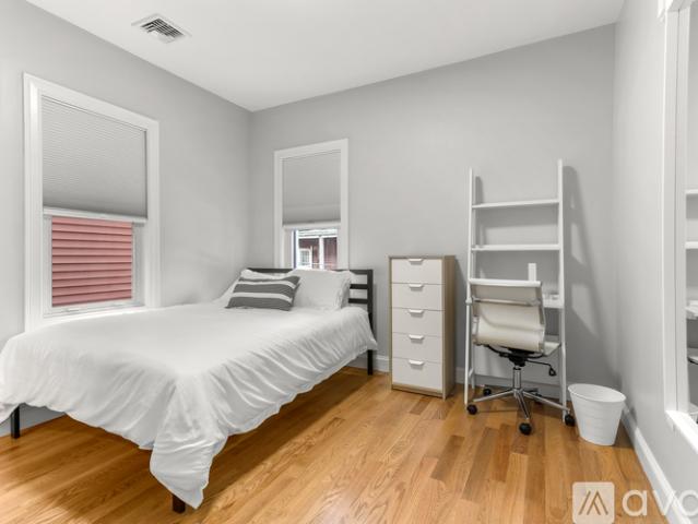 1 BR, 1 BA Apartment 1047 Saratoga St, Unit 2, Boston, MA 02128