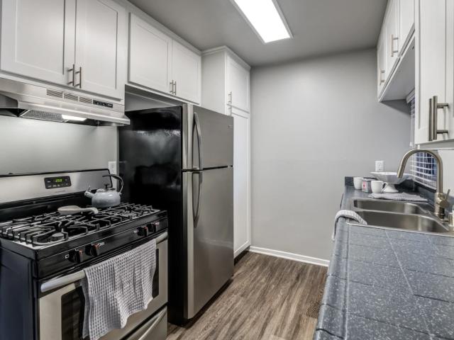 1 BR, 1 BA Apartment 10522 Santa Gertrudes Ave Unit 046, Whittier, CA 90603