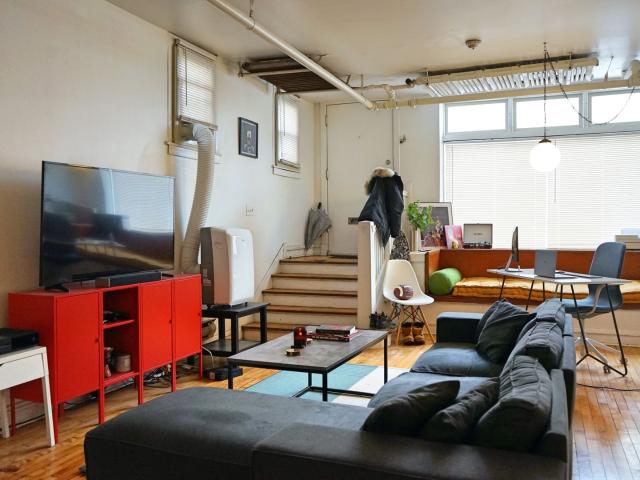 1 BR, 1 BA Apartment 1054 66 W. Cornelia Ave, Chicago, IL 60657