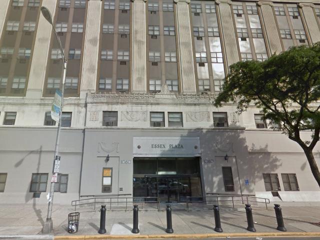 1 BR, 1 BA Apartment 1060 Broad St Newark, NJ 07102
